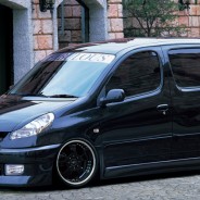 ファブレス公式サイト » 車名 » ファンカーゴ (FUN CARGO)